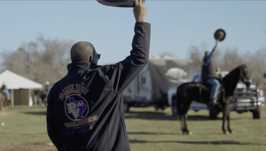 'Surprise Squad' Helps Fuel Houston Rodeo Trail Riders | Comcast Texas